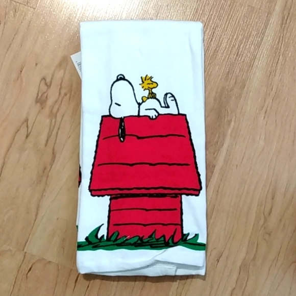 Peanuts | Kitchen | Peanuts Snoopy Woodstock Kitchen Towels 2 Pack ...
